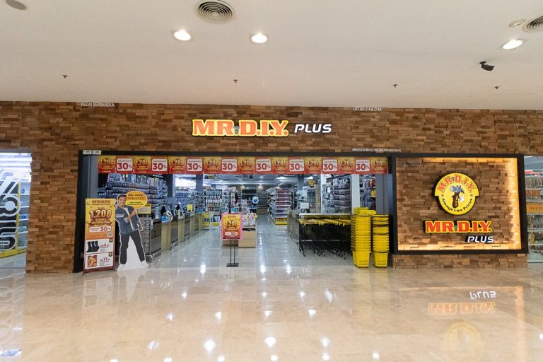 Mr. DIY Plus – the Curve Shopping Mall