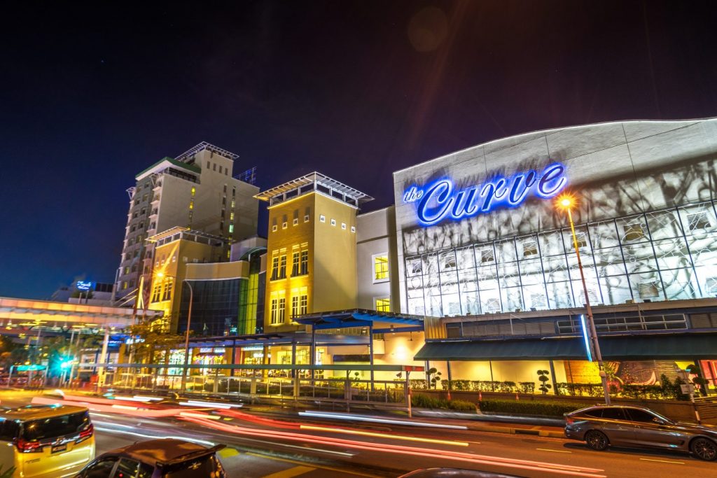 About Us – the Curve Shopping Mall