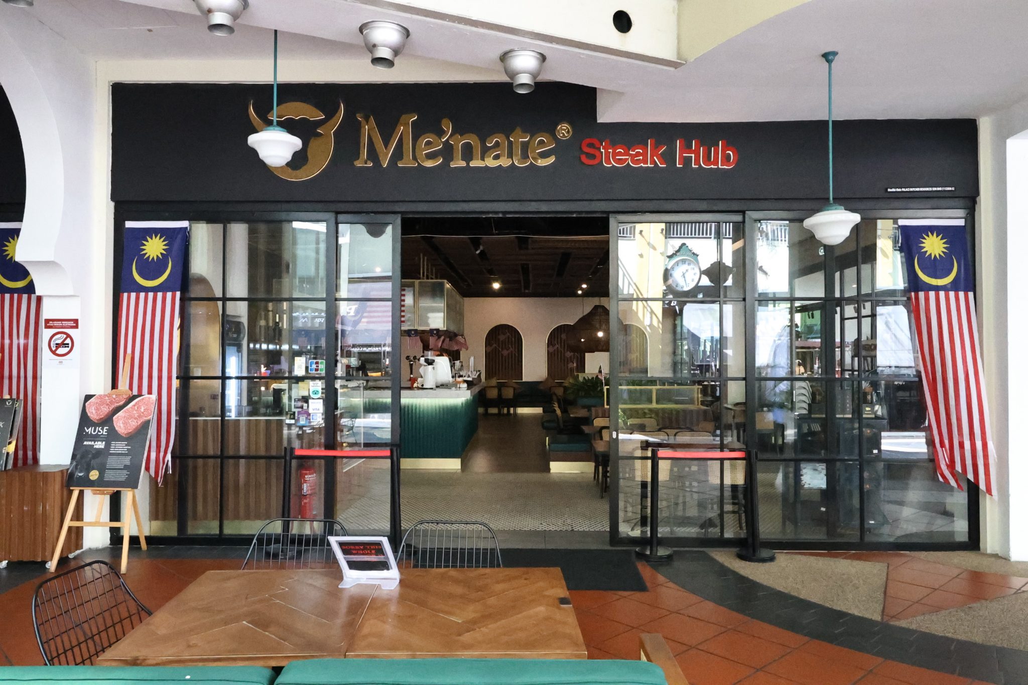 Me’nate Steak Hub – the Curve Shopping Mall