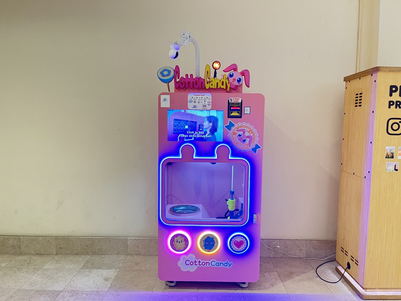 Directory – the Curve Shopping Mall