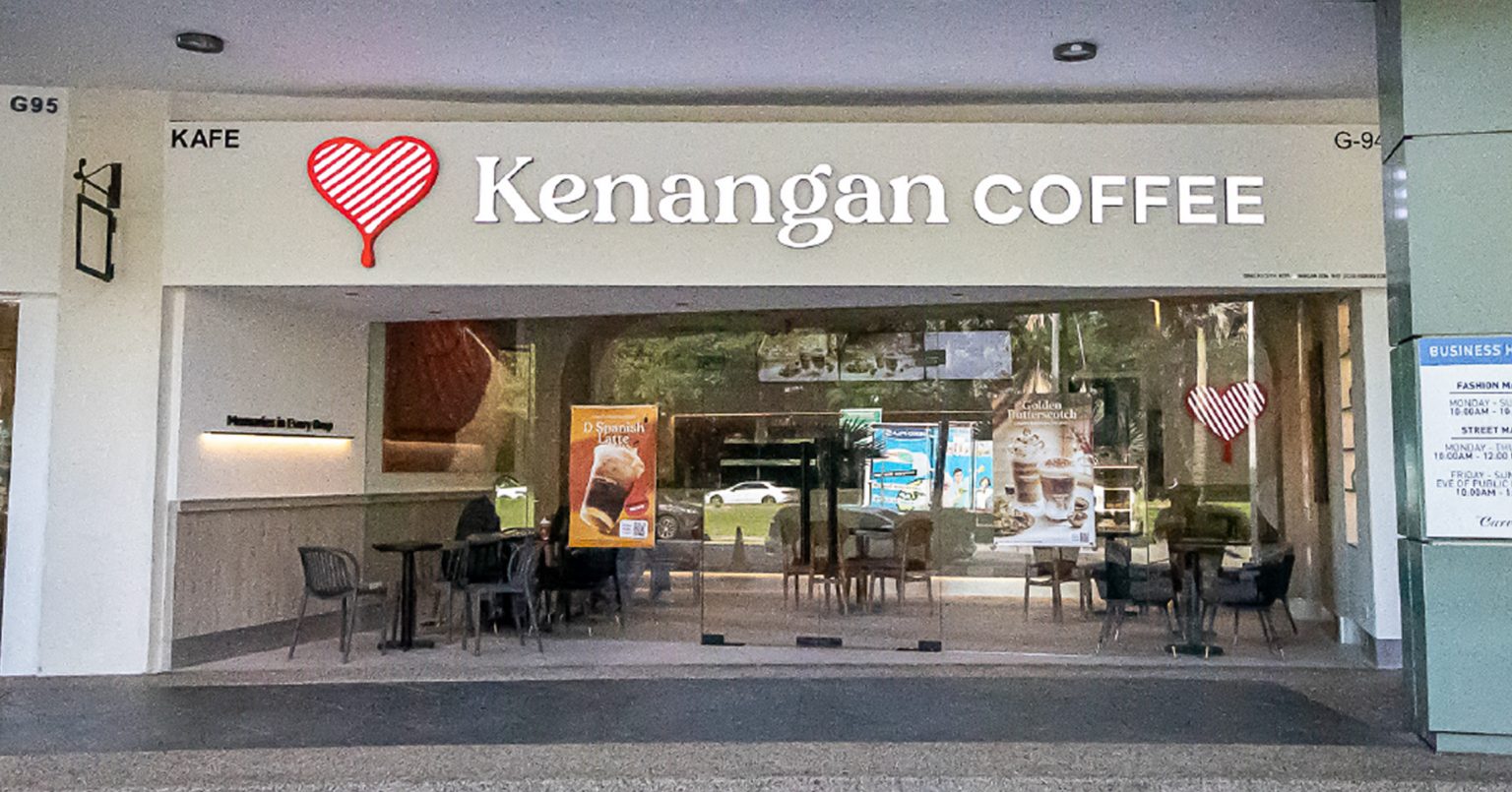 Food & Beverages – the Curve Shopping Mall