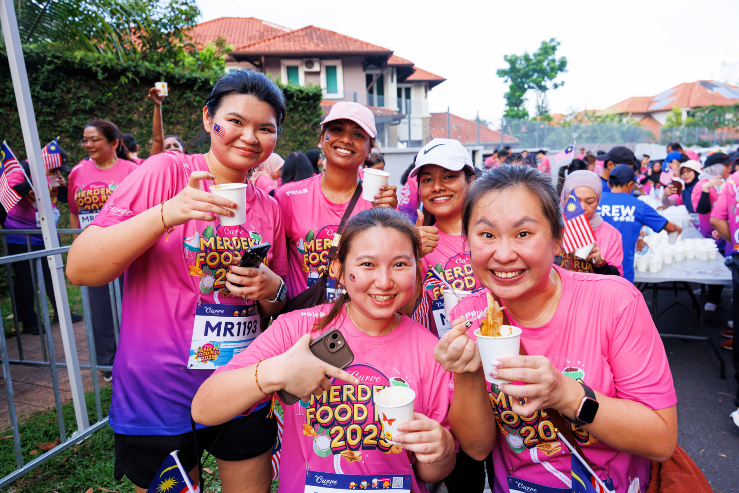 Thousands Celebrate Food, Fitness, and Unity at the Curve Merdeka Food ...